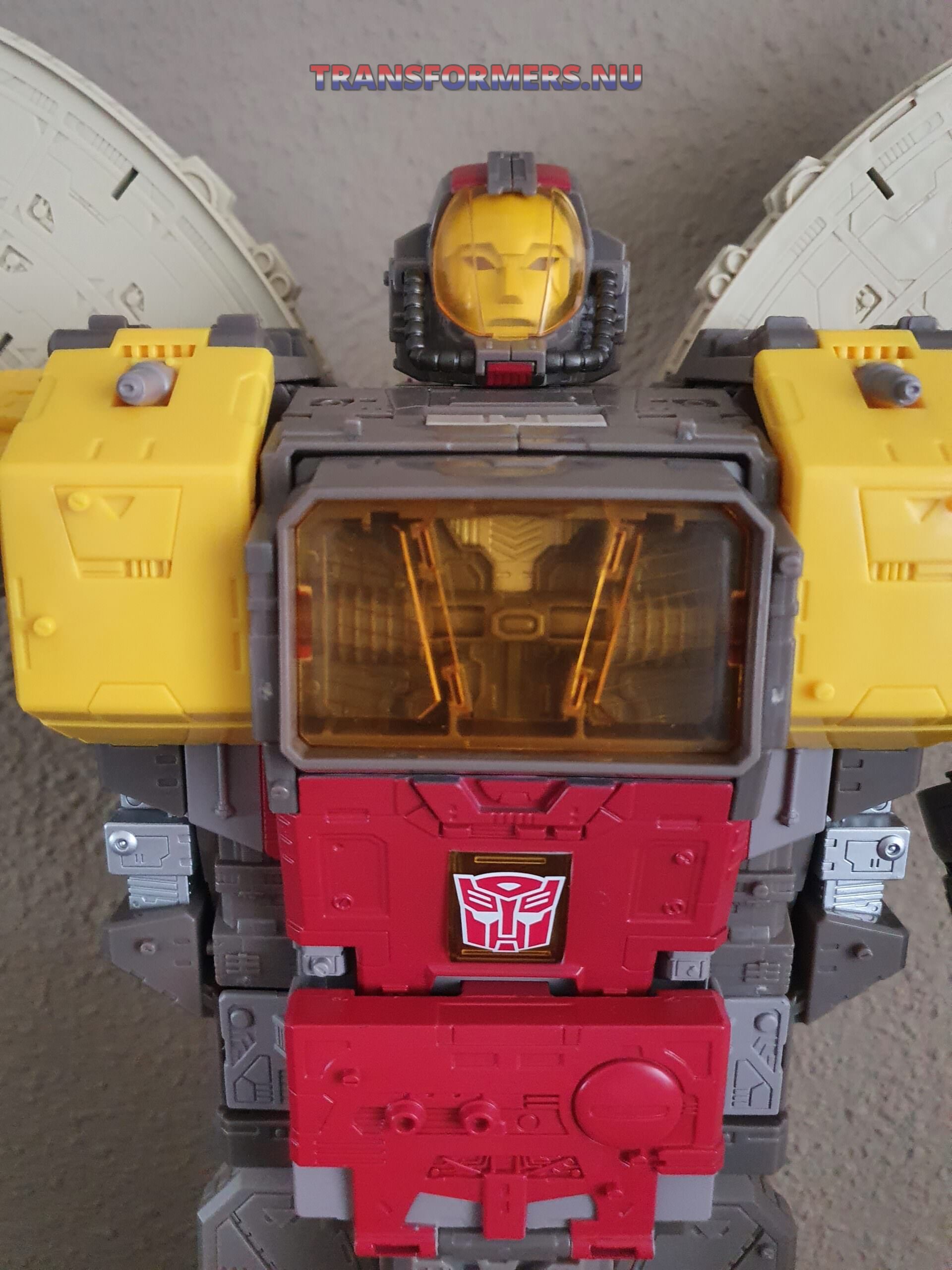WFC Siege Omega Supreme – Transformers.nu