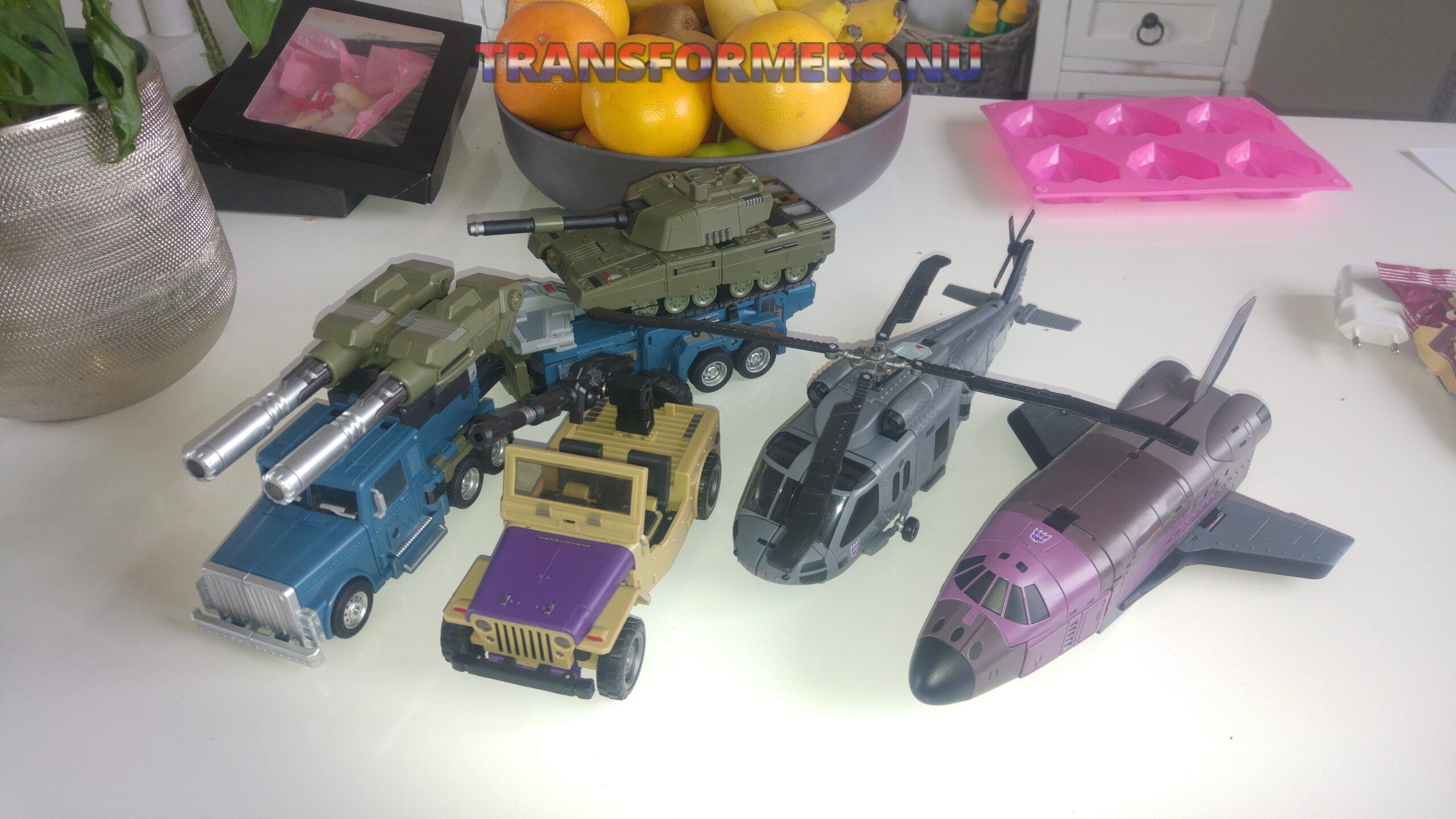 Masterpiece scale combiners – Transformers.nu