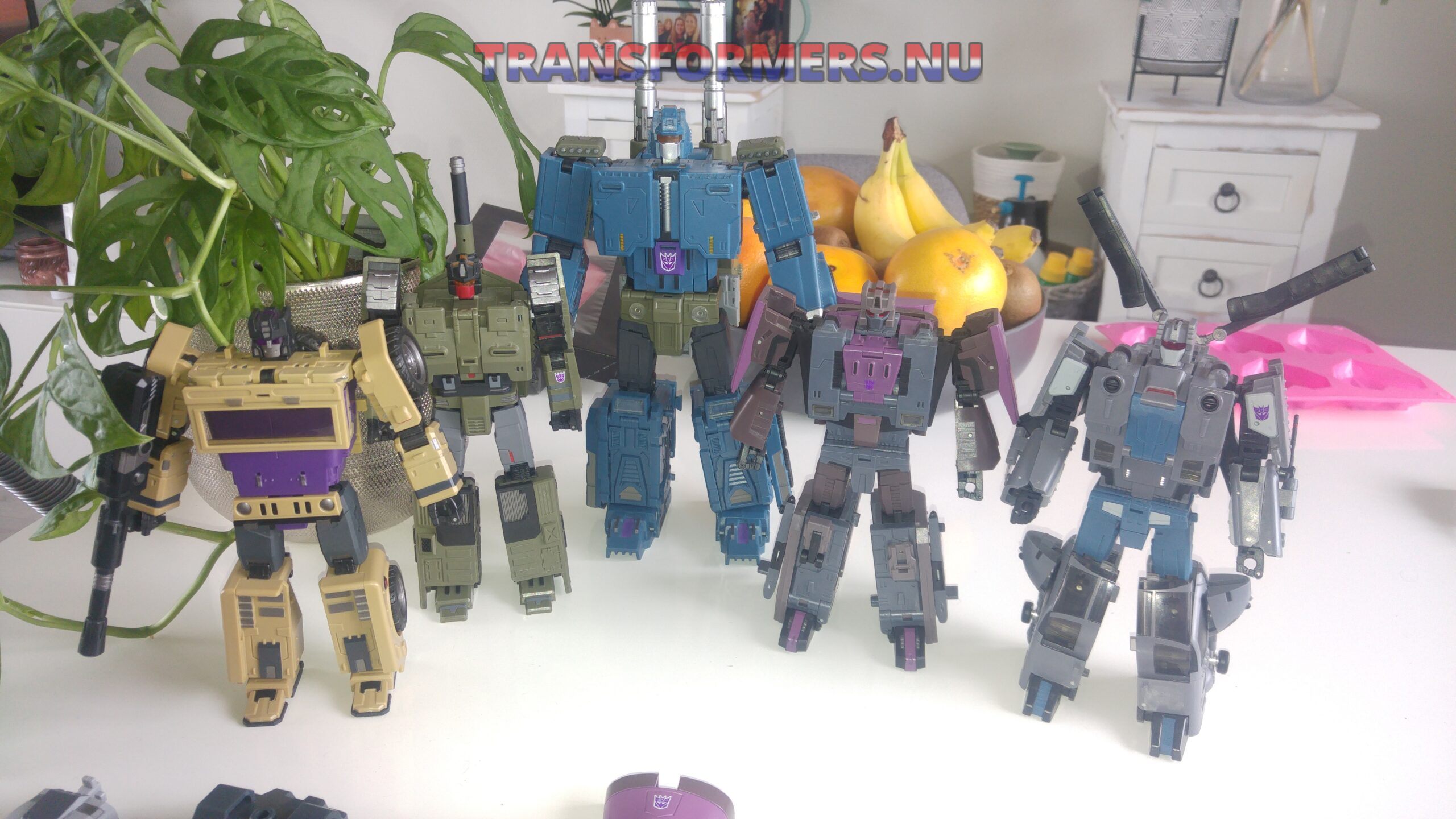 Masterpiece scale combiners – Transformers.nu