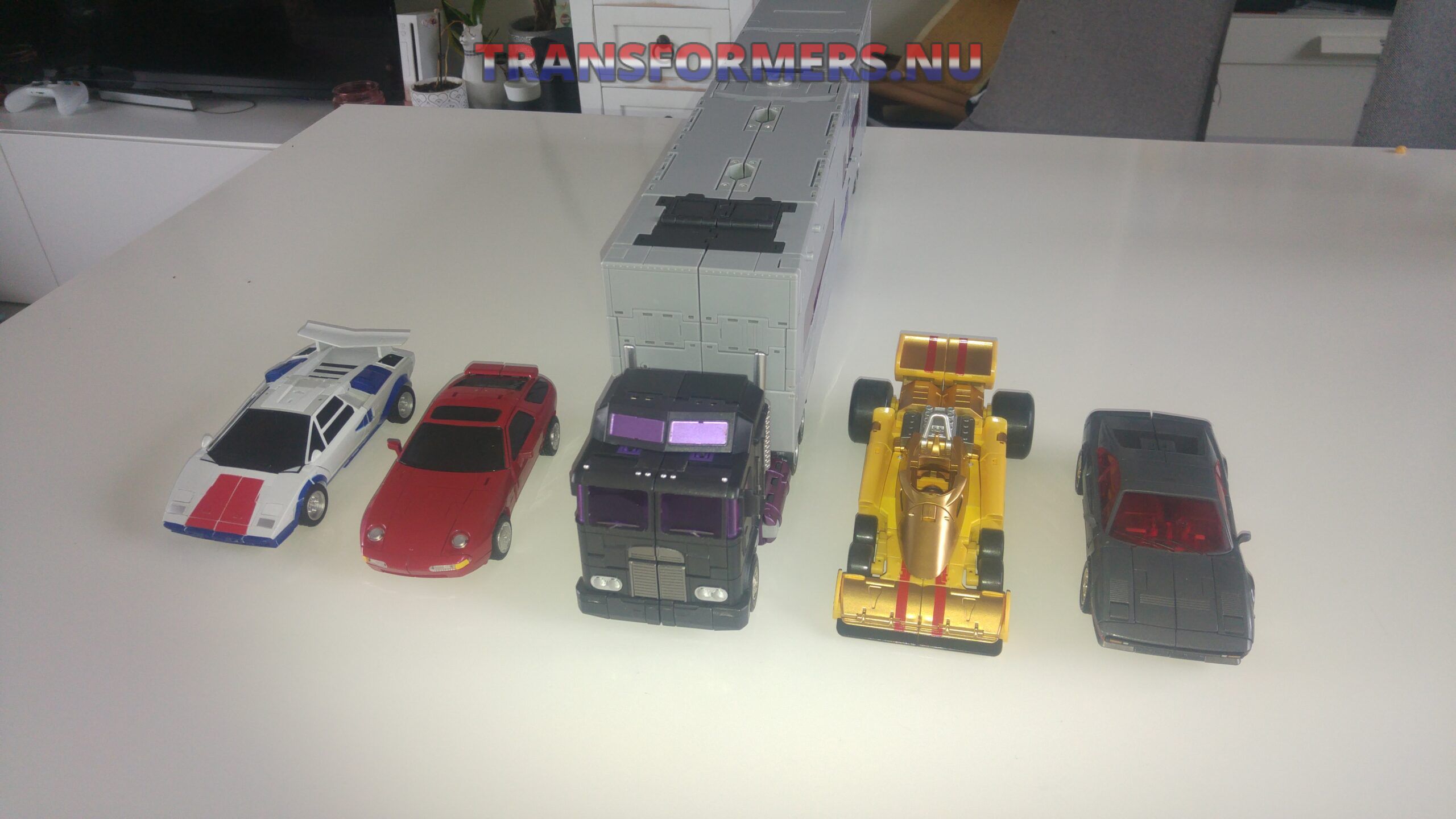 Masterpiece scale combiners – Transformers.nu