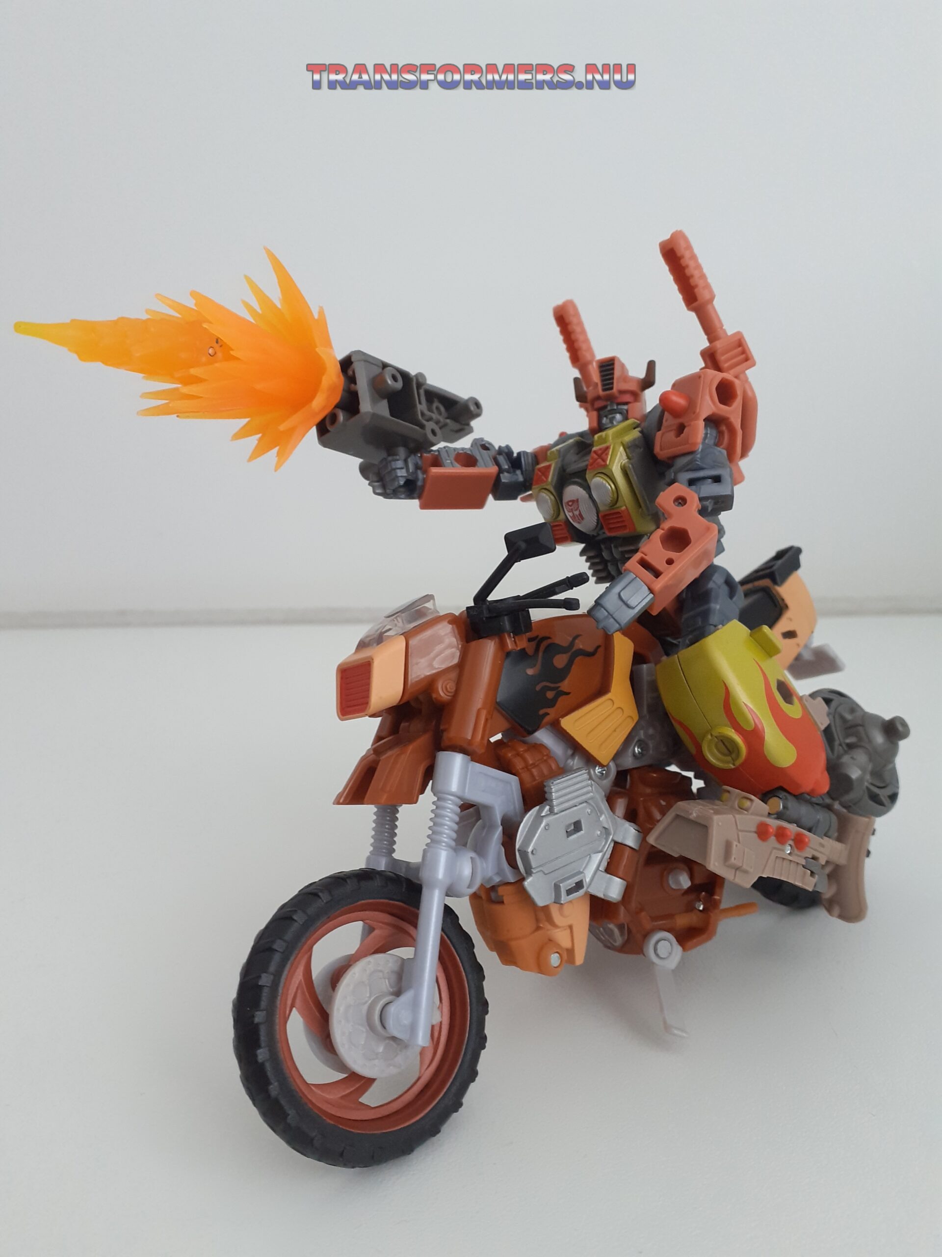 Legacy Evolution Deluxe Crashbar – Transformers.nu